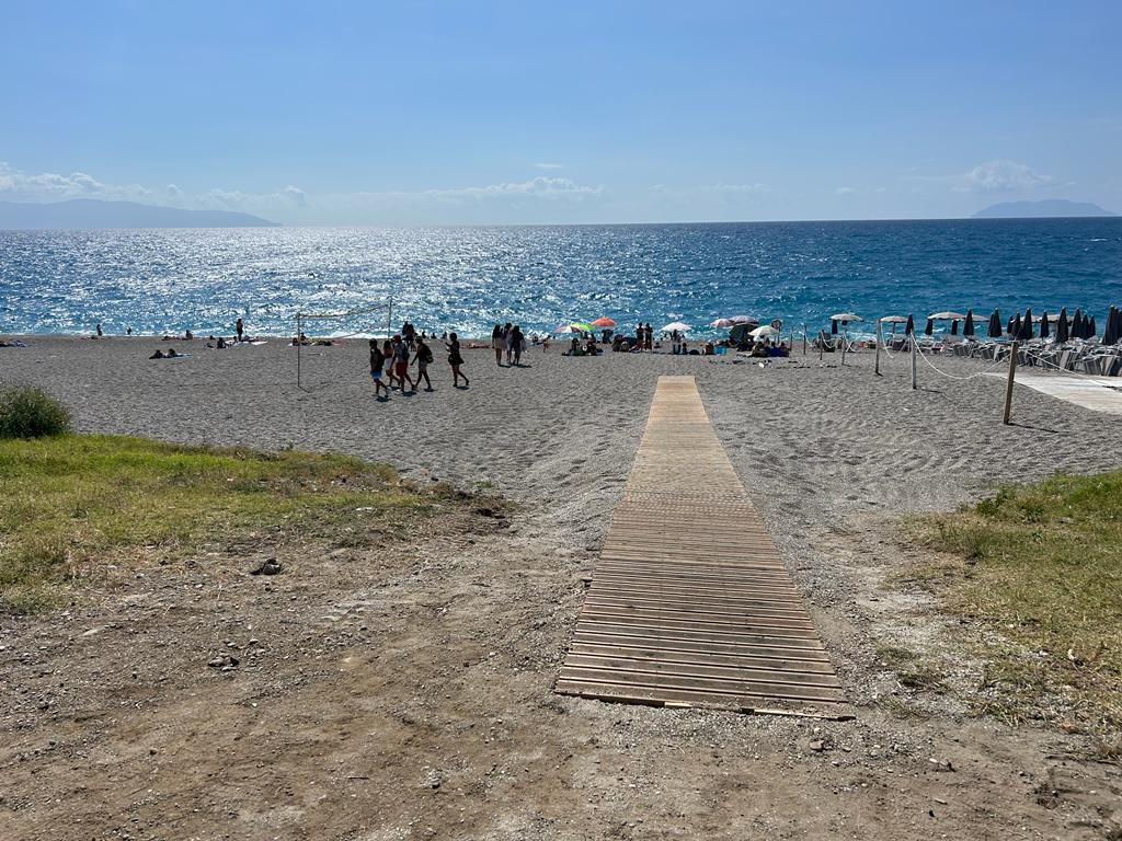 Milazzo, spiagge di Ponente più accessibili: Ecco le passerelle di ...